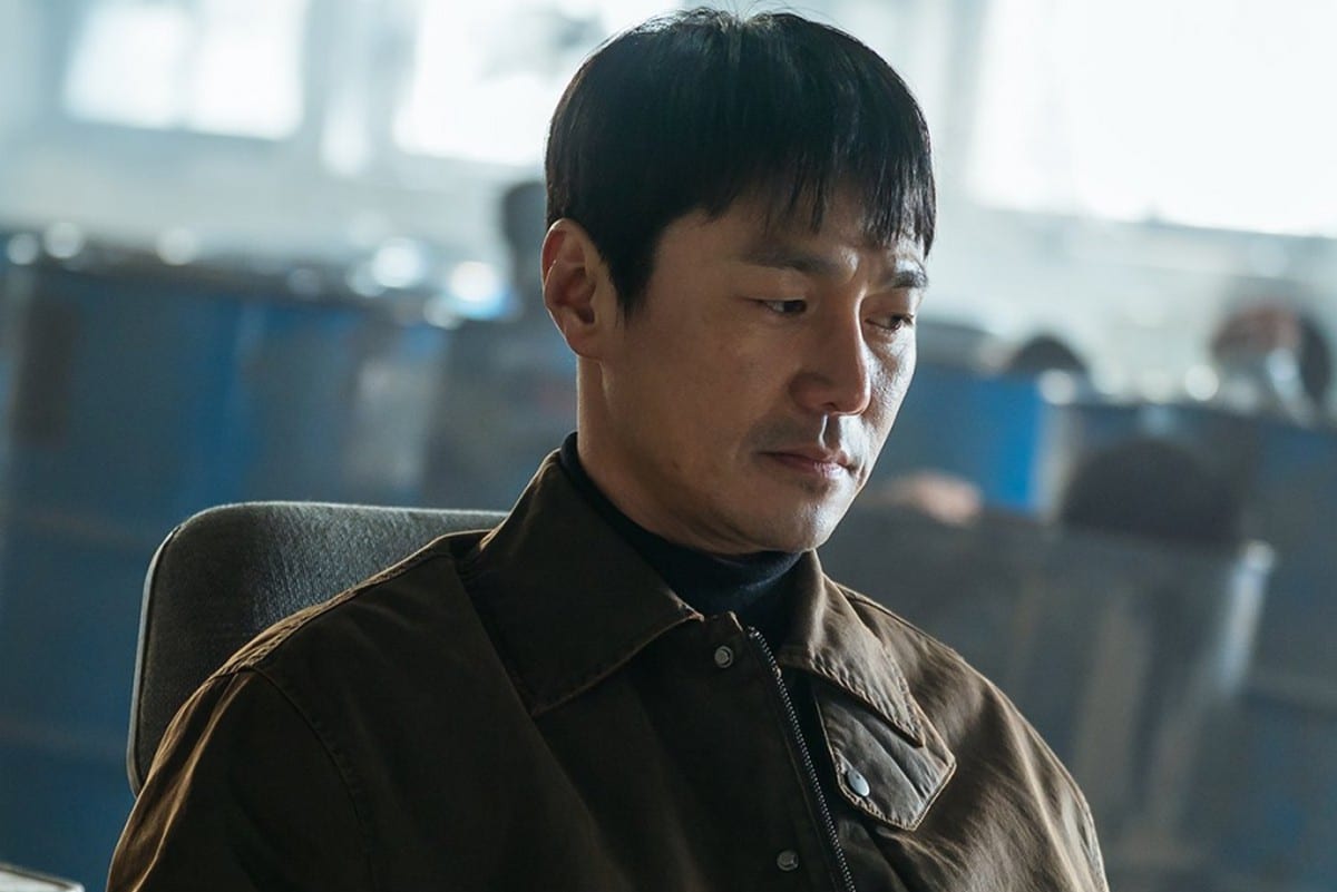 The Defects: Choi Young-joon shakes things up as savior of rejected ...