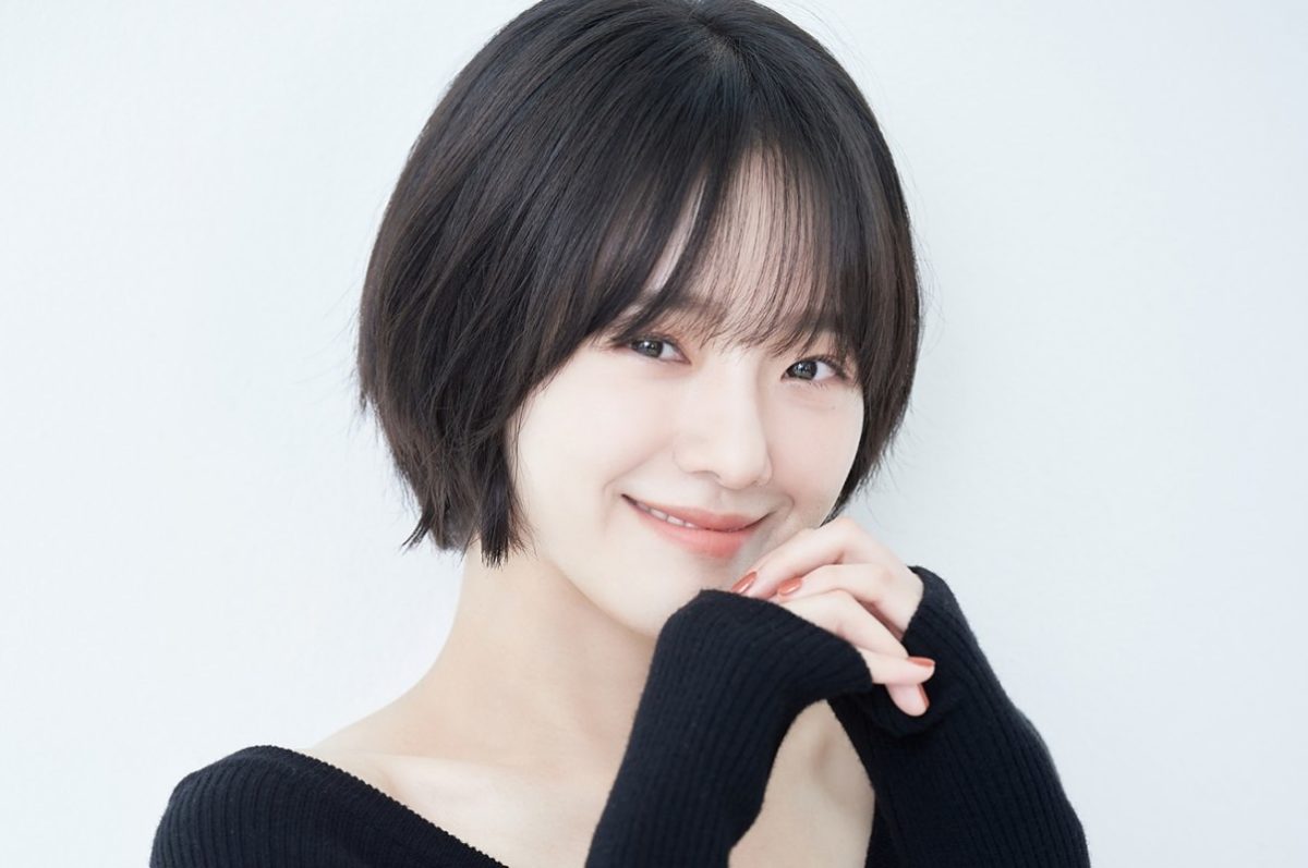 Park Gyu-young joins Park Hyung-sik in office romance Grumpy Romance ...