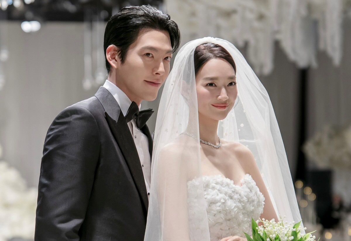 Shin Min-ah e Kim Woo-bin: as fotos oficiais de um casamento tão ...