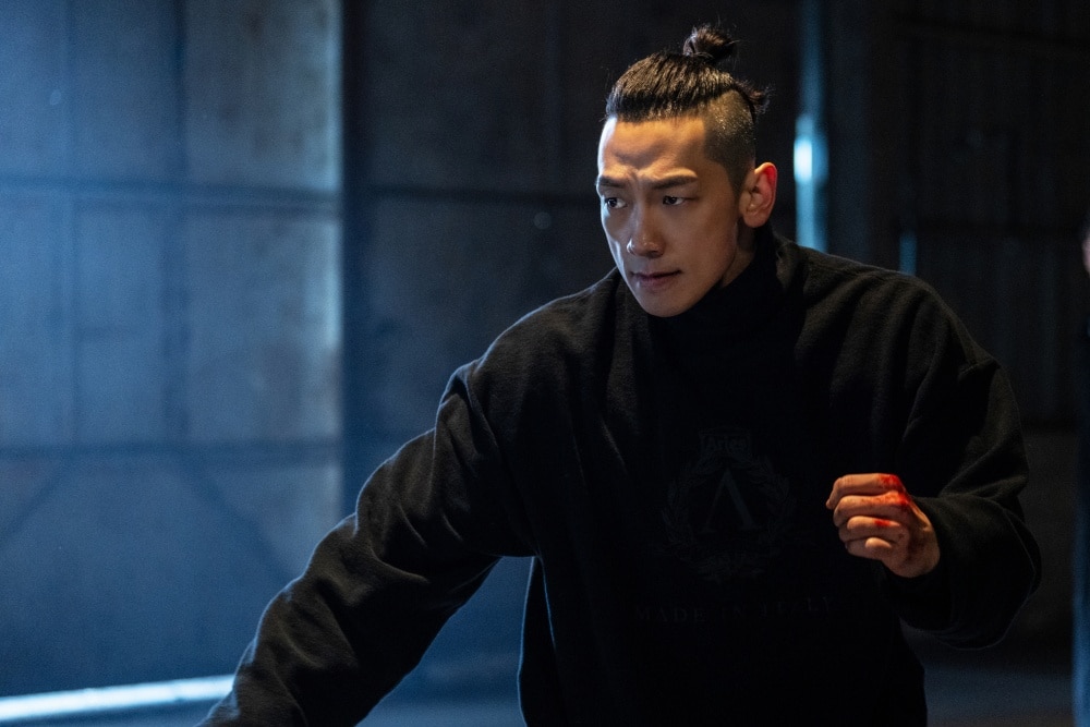 Woo Do-hwan and Lee Sang-yi face a formidable new enemy in "Bloodhounds ...