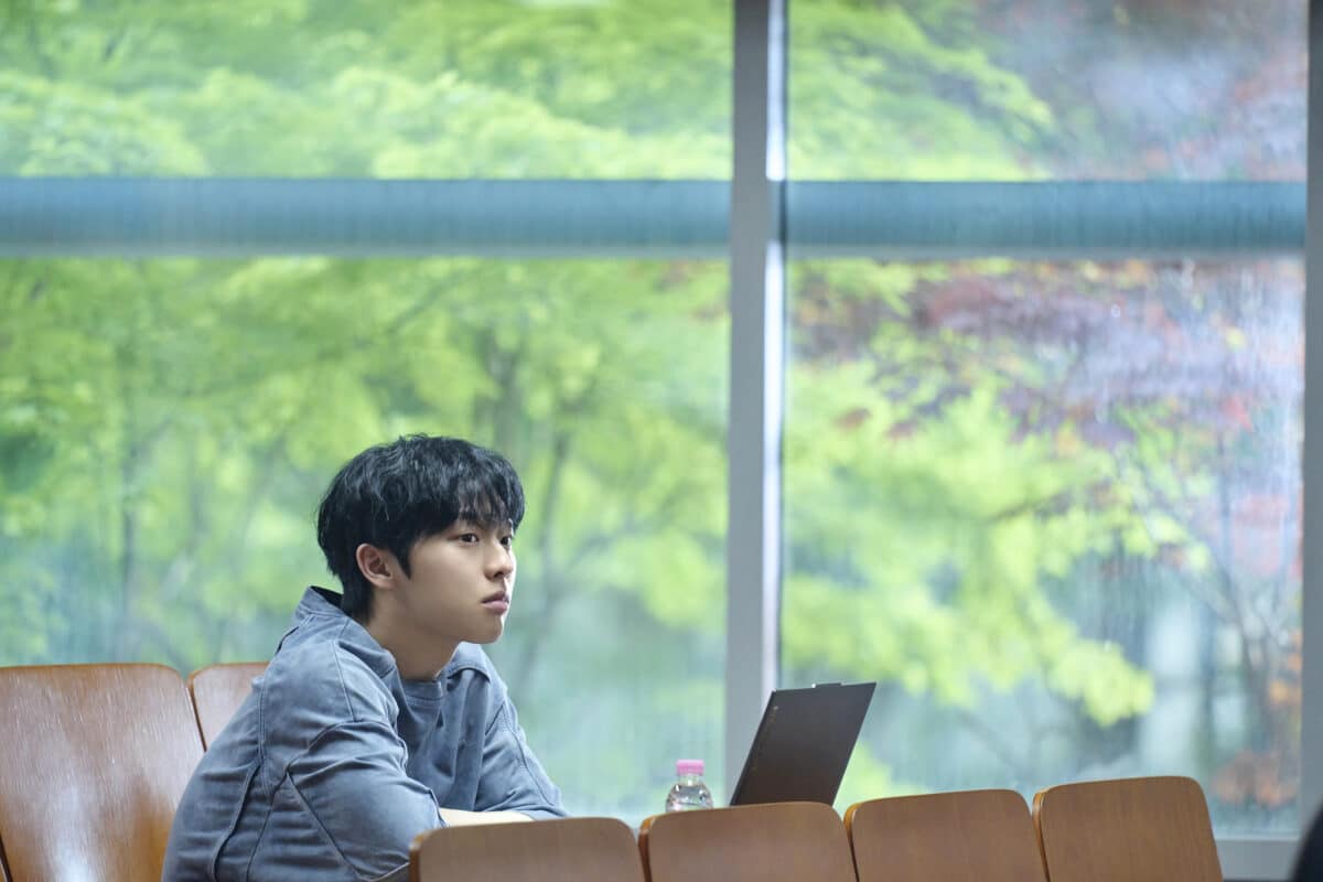 Choi Min-sik apaixona-se por um estudante perturbadoramente talentoso ...